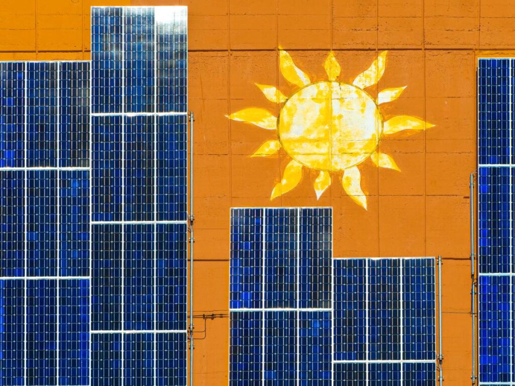 How Does Solar Power Work? | Solar Power Facts | Electnology
